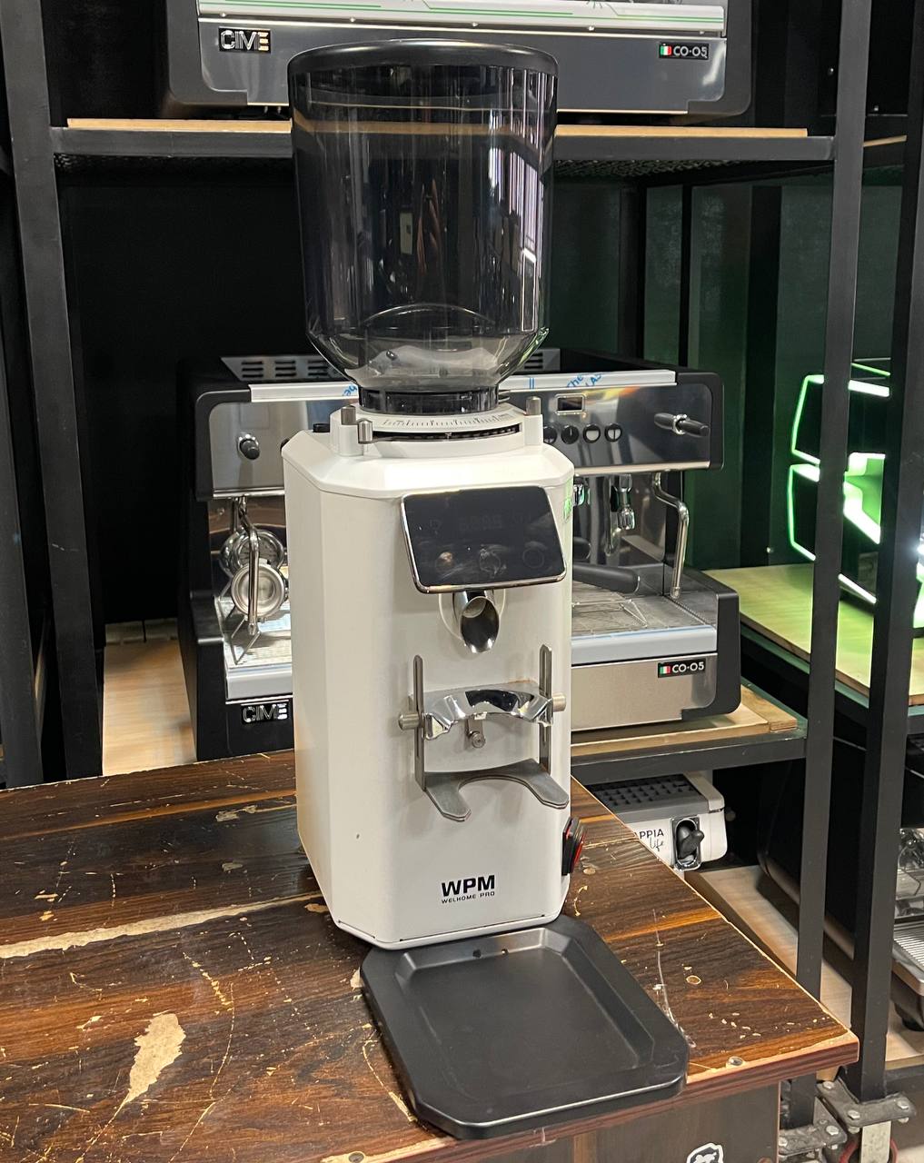 آسیاب قهوه کارکرده WPM مدل ZD 18 آندیمند - گام نو